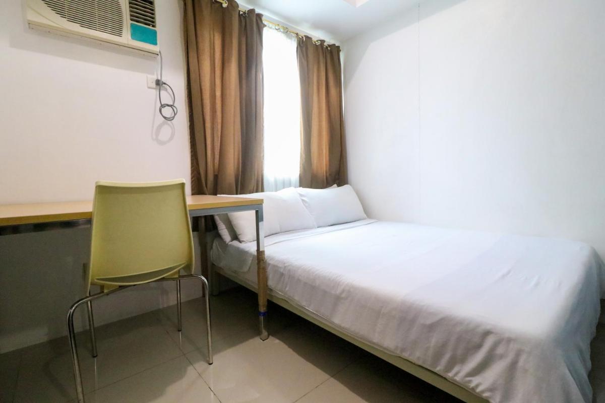 StayHere SM Light Tropical Staycation Boni MRT - Manila