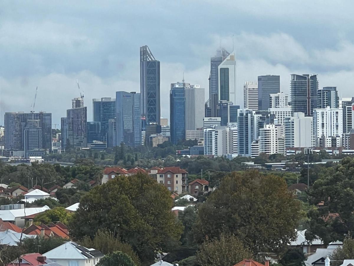 King George Street Convenience | Apartment in Perth, Australia