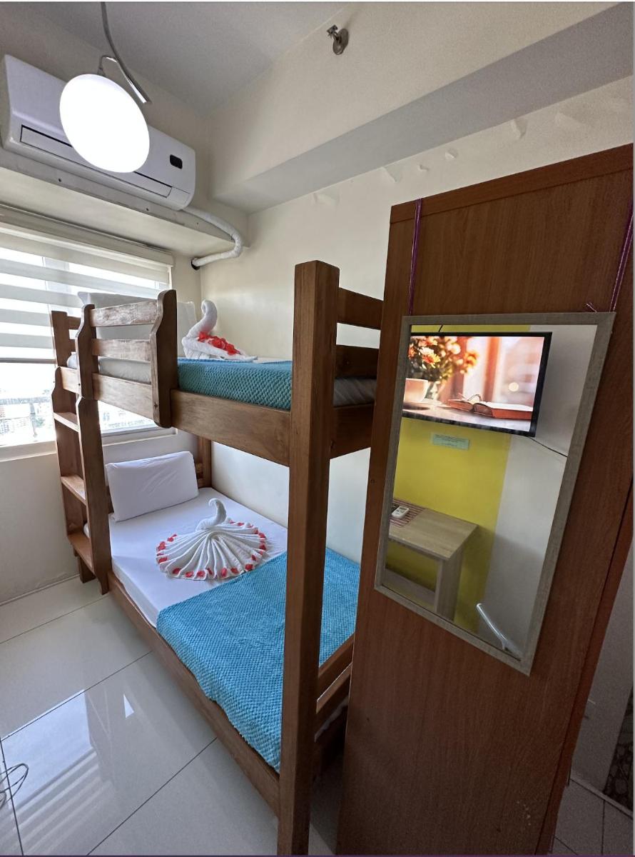 Green Residences Stays by PBYY - Housity