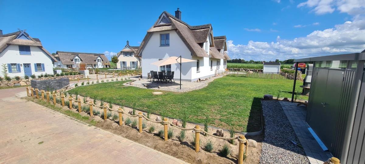 neben Wismar FH"FaJuKa" Strandnah mit Wallbox - Zierow