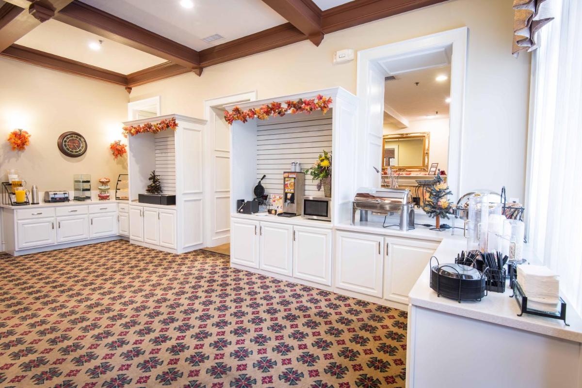 Fort Harrison State Park Inn - SuiteTrails