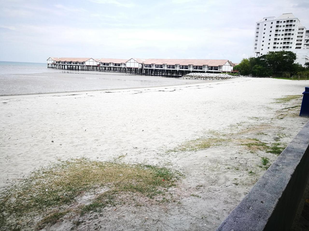 Sunset Seaview , Port Dickson - Housity