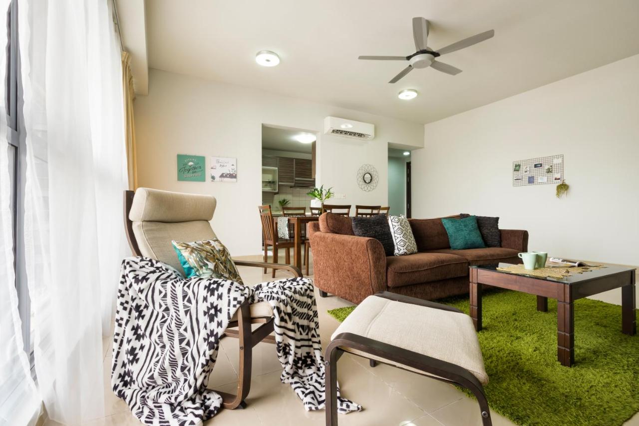 PJ8 Service Suites by Airhost - Housity