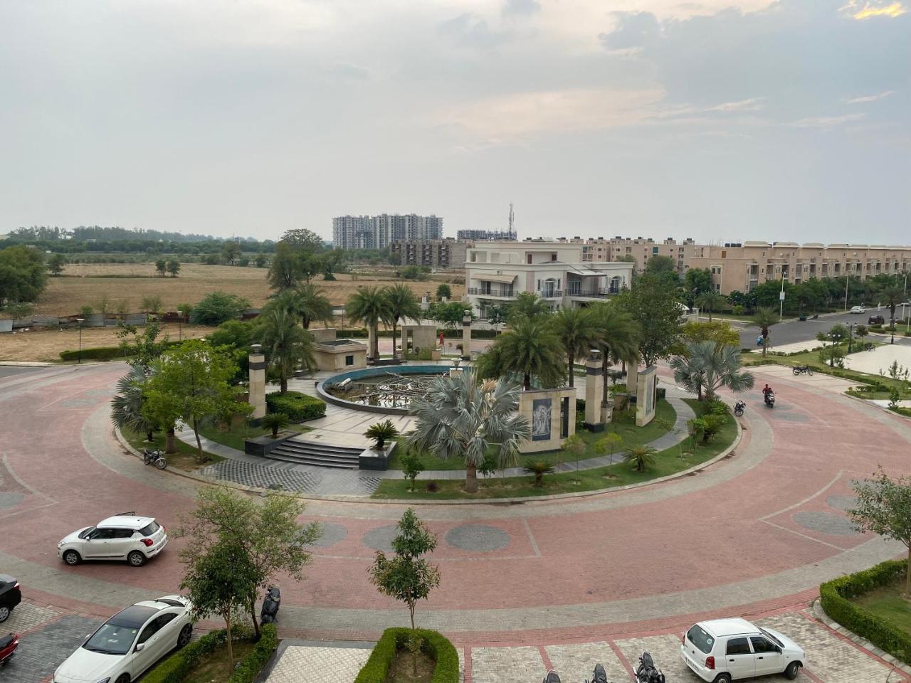 Omaxe Vrindavan Dham | Guest House in Vrind??van, India