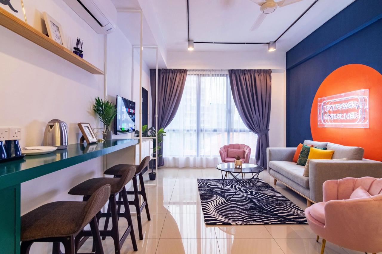 Scott Signature Suites by ALV - Housity