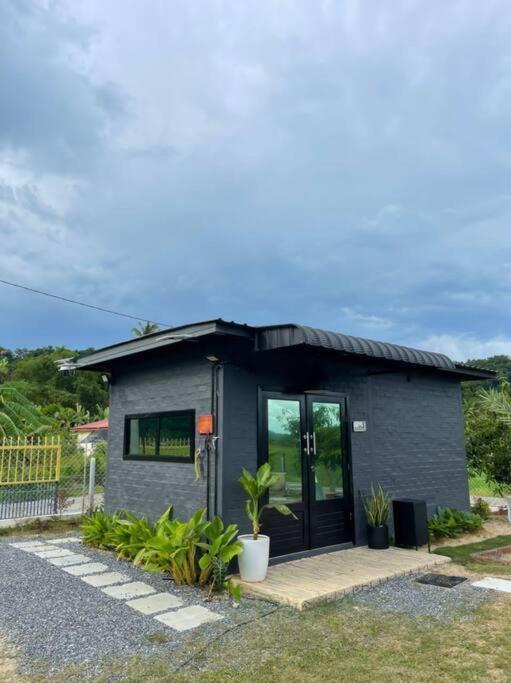 HOMESTAY KEBUN MANGGA HARUMANIS WAN PA(MOHD YATIM) - Housity HOMESTAY KEBUN MANGGA HARUMANIS WAN PA(MOHD YATIM) - Housity