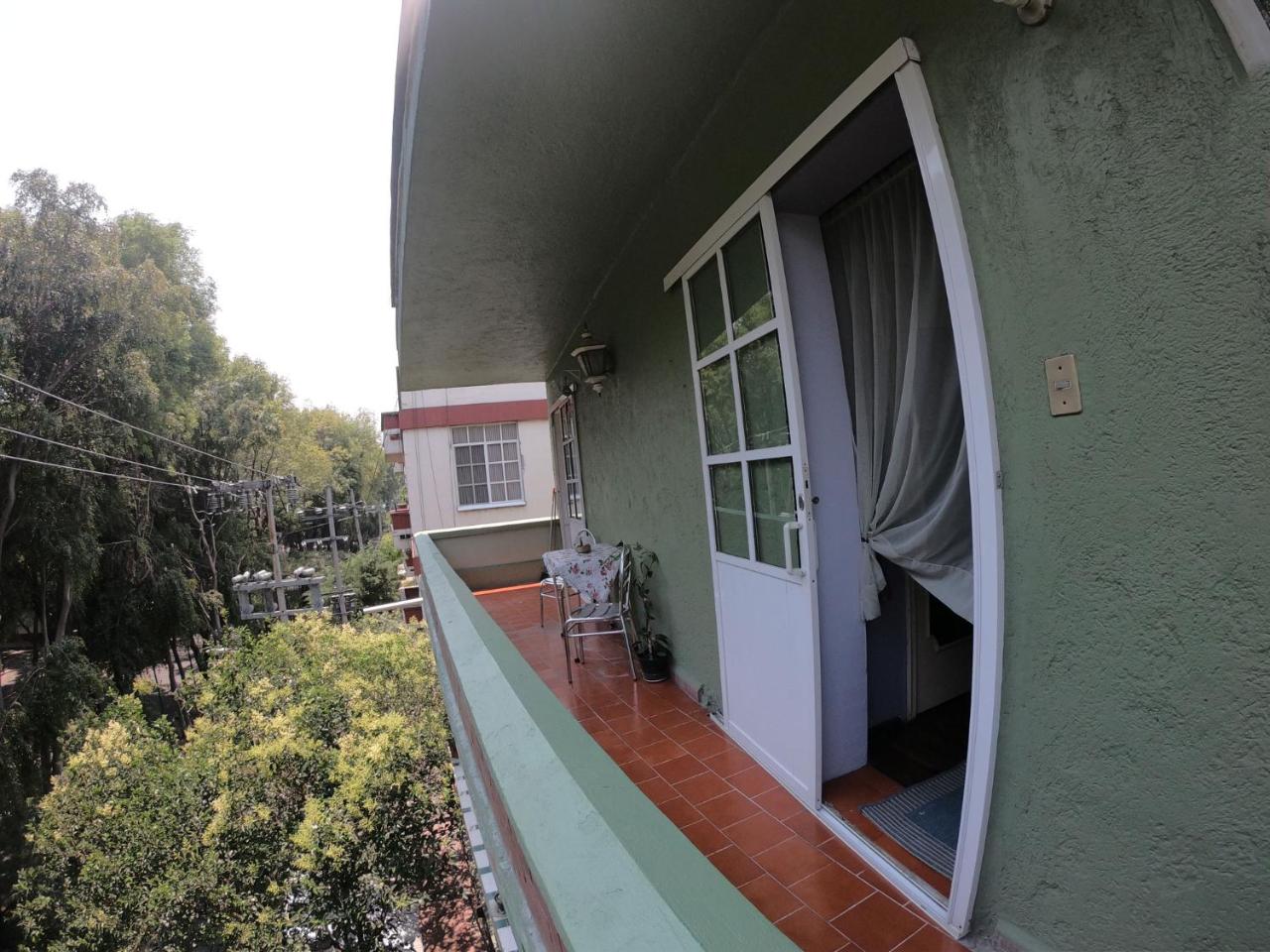 Bonita recámara con balcón - Housity