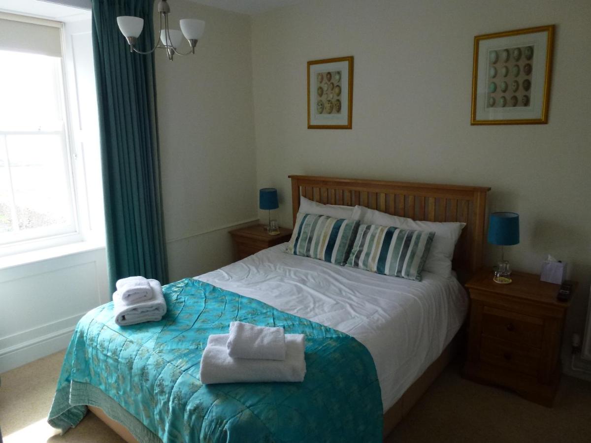 The Manor House Deals & Reviews, Godalming | LateRooms.com