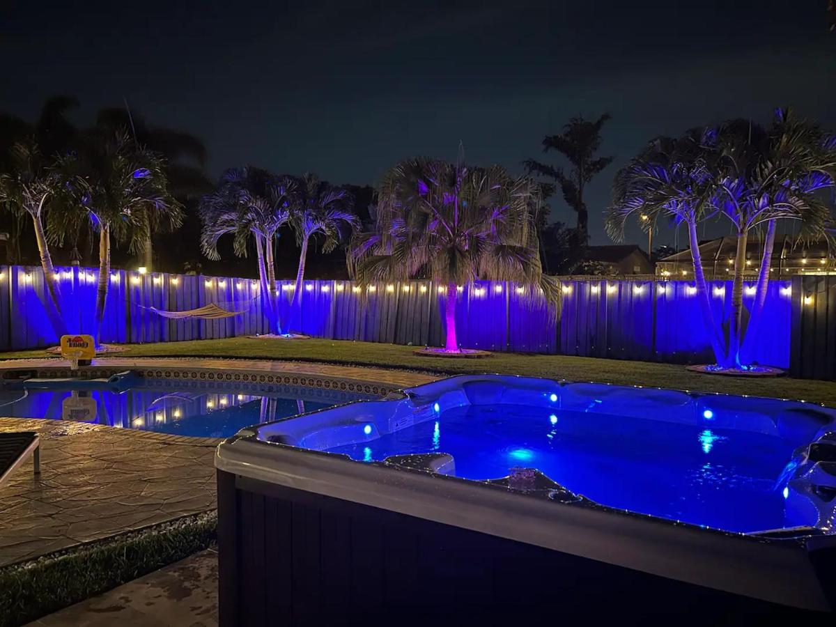 Savi Melody Pool Light Review | Shelly Lighting