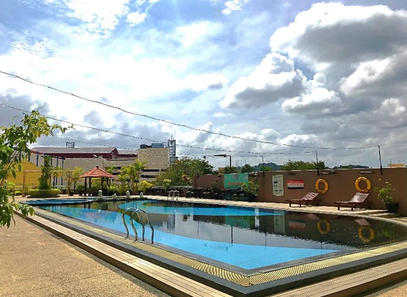 10 Hotels in Batam With Private Pool (2023)