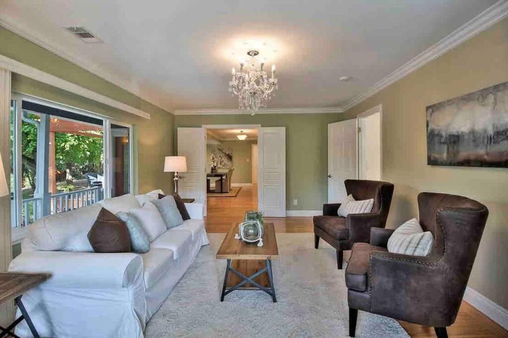 Best Western Danville Sycamore Inn, Danville, United States