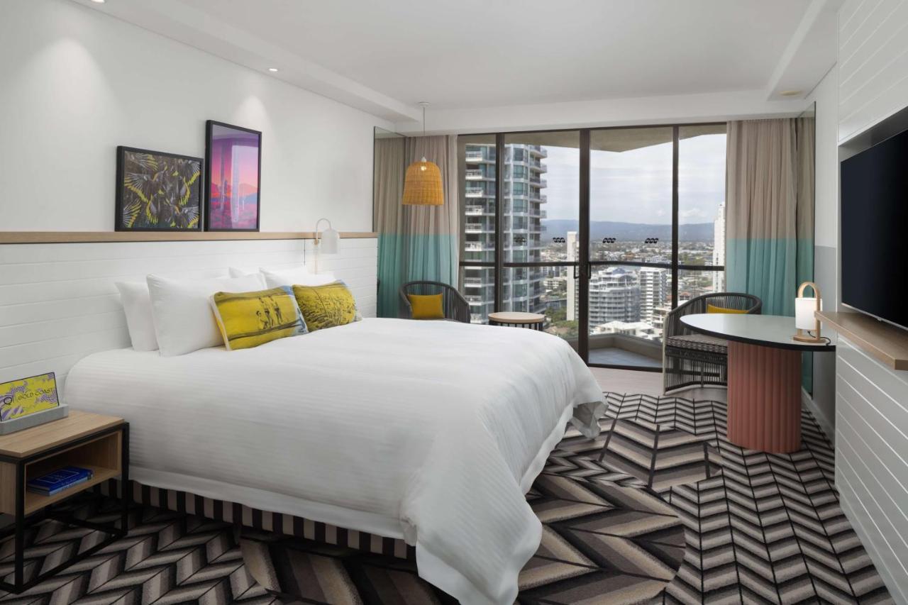 QT Gold Coast, Surfers Paradise | LateRooms.com
