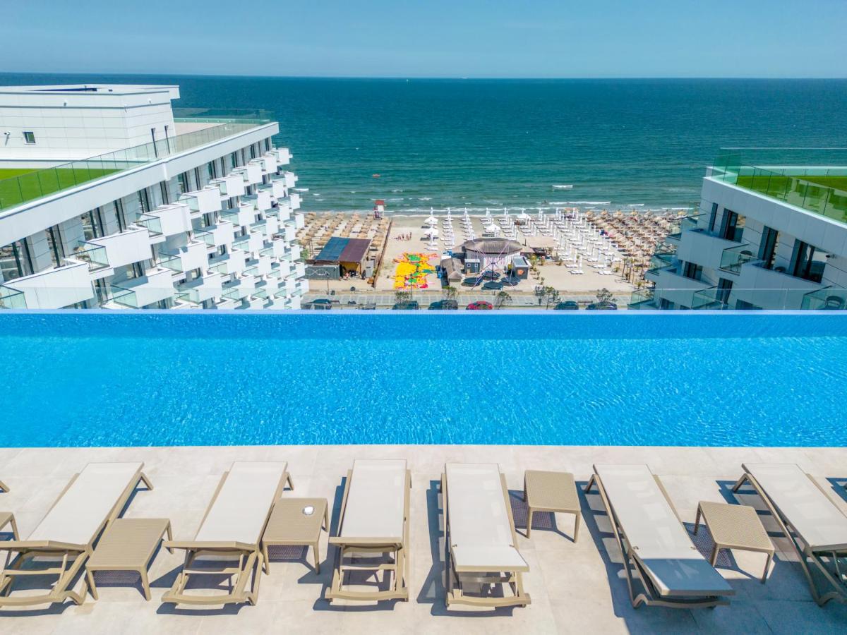 Top 8 cazări cu piscină infinity din România pe care să nu le ratezi ...