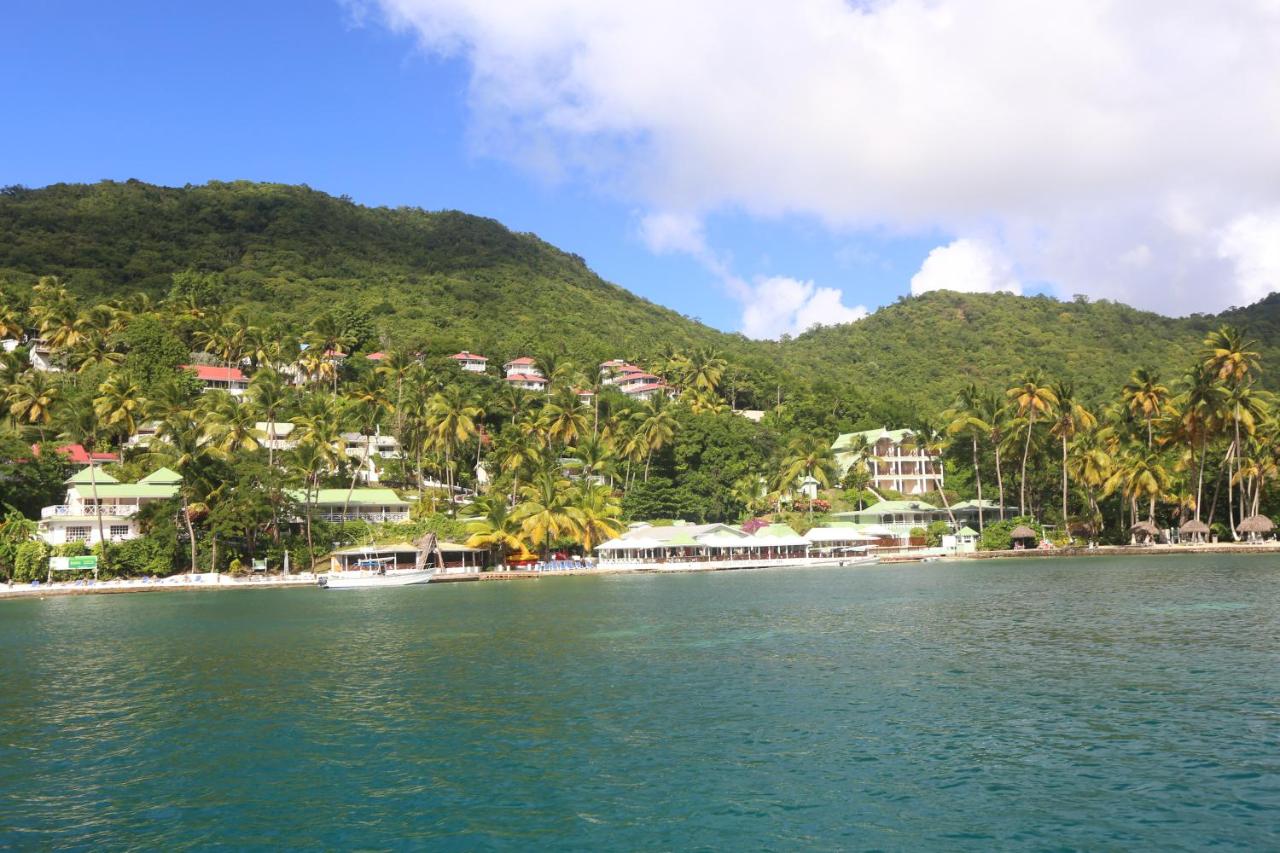 Beachfront Hotels in Marigot Bay