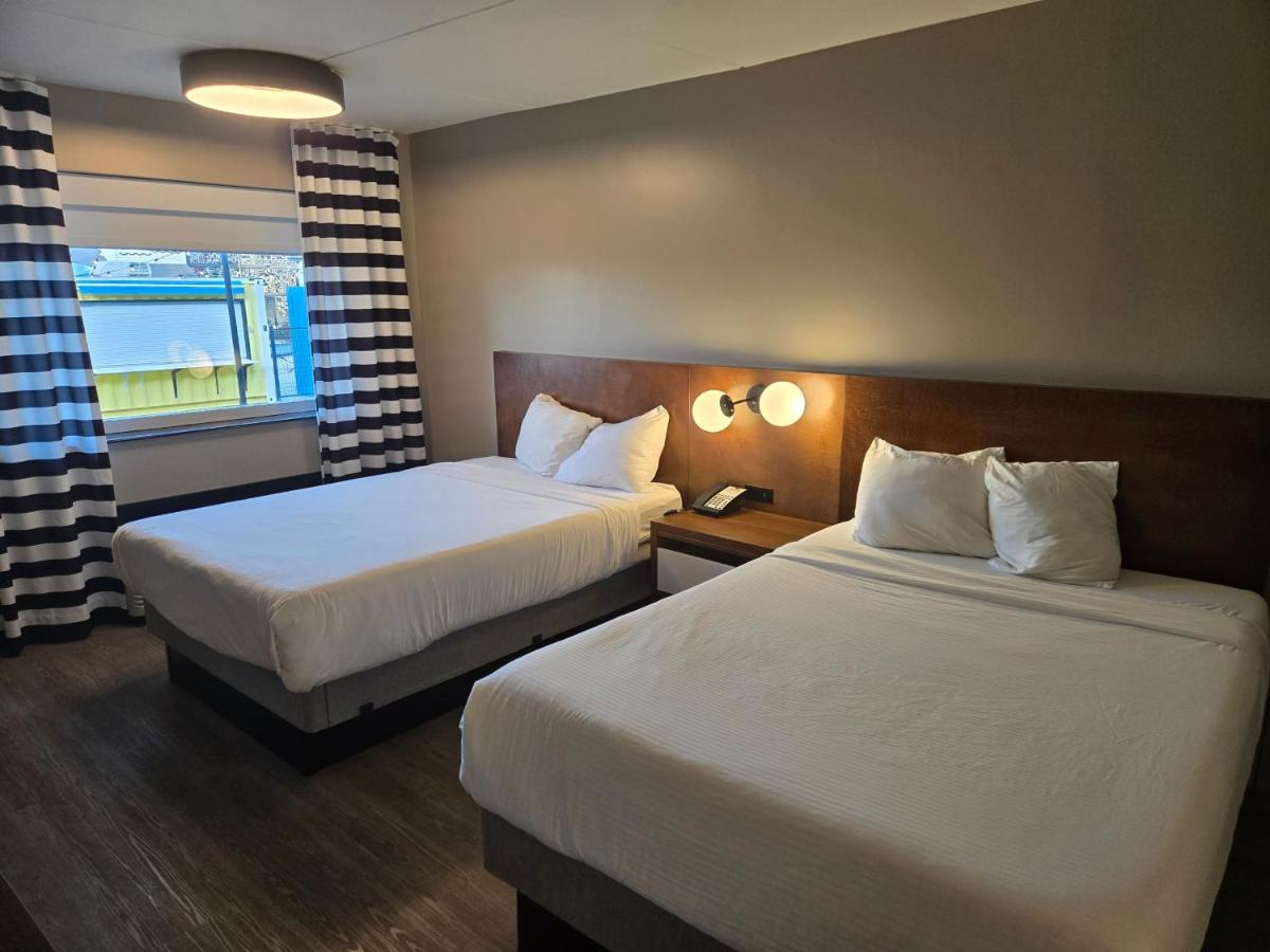 Dutch Wonderland Inn – Latest Rates & Live Availability