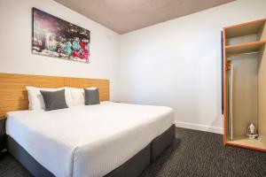 Nightcap at Waltzing Matilda Hotel, Springvale – Updated 2024 Prices