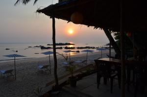 Cola Beach Sunset Bay, Cola (updated prices 2025)