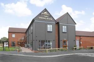 Spring River Ebbsfleet by Marston's Inns, Gravesend – Updated 2022 Prices