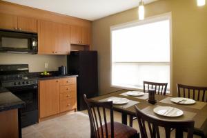 Travelodge by Wyndham Oshawa Whitby, Oshawa (updated prices 2025)