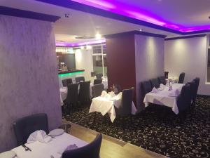 Ascot Grange Hotel - Voujon Resturant, Leeds (updated prices 2025)