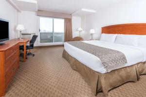 Ramada by Wyndham Edmonton South, Edmonton (updated prices 2025)