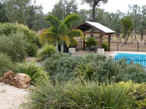 Rubyvale Motel & Holiday Units - An Adults Only Getaway, Rubyvale ...