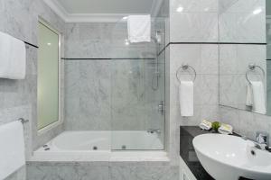 MacArthur Chambers, Brisbane (updated prices 2025)