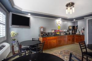 Super 8 by Wyndham Chico, Chico (updated prices 2024)