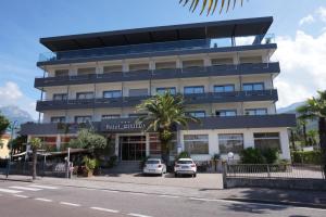 Hotel Riviera, Riva del Garda (updated prices 2025)