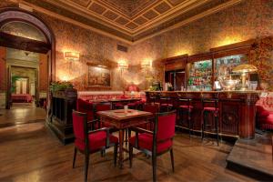 Grand Hotel Plaza, Rome (updated prices 2025)