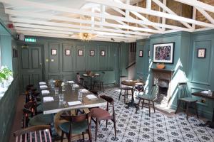 The Dundas Arms, Kintbury (updated prices 2025)