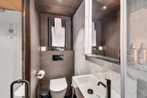 StowAway Waterloo, London – Updated 2023 Prices