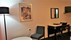 Hibiscus Lakeside Motel, Budgewoi (updated prices 2025)