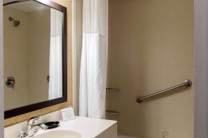 Quality Hotel & Suites, Gander (updated prices 2025)