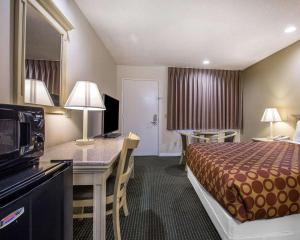 Rodeway Inn Santee San Diego East, Santee (updated prices 2025)