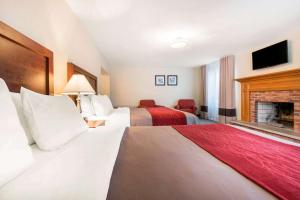 Comfort Inn Fallsview, Niagara Falls (updated prices 2025)