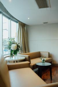 Seasons Siam Hotel, Bangkok (updated prices 2025)