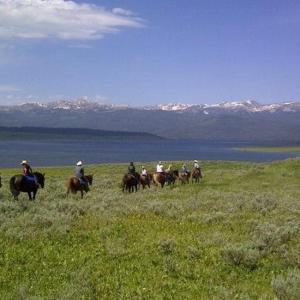 Resort Parade Rest Ranch, West Yellowstone, MT - Booking.com