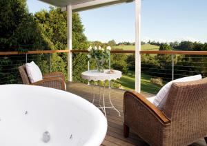 The Spotted Chook and Amelie's Petite Maison, Montville (updated prices ...