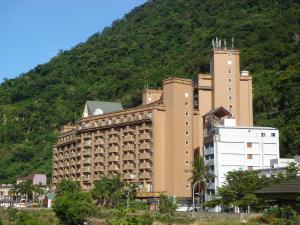 Fujiyeh Chipen Hot Spring Resort, Wenquan