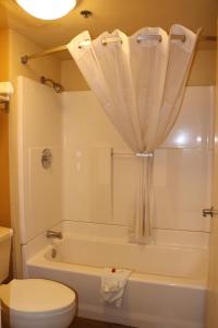 Days Inn by Wyndham Fresno South, Fresno (updated prices 2025)