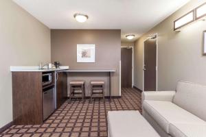 Microtel Inn & Suites by Wyndham - Timmins, Timmins (updated prices 2025)