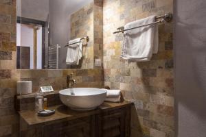 Castle Hotel Daniel, Baraolt (updated prices 2025)