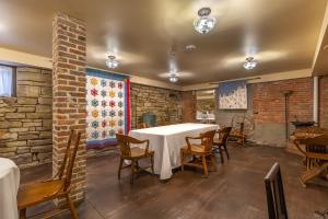 Steele Mansion Inn & Gathering Hub, Painesville – Updated 2023 Prices