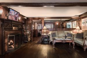 The Huntting Inn, East Hampton (updated prices 2025)