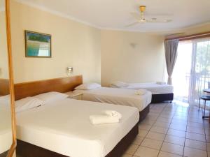 Tropical Queenslander, Cairns (updated prices 2025)