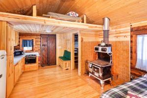 Hope Alaska's Bear Creek Lodge, Hope – Updated 2023 Prices