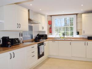 Lady Jane Grey, Winchcombe – Updated 2024 Prices