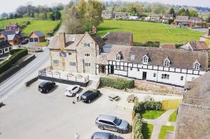 The Hopton Crown, Cleobury Mortimer – Updated 2022 Prices
