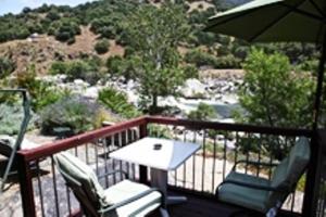 The Gateway Restaurant & Lodge, Three Rivers (updated prices 2025)